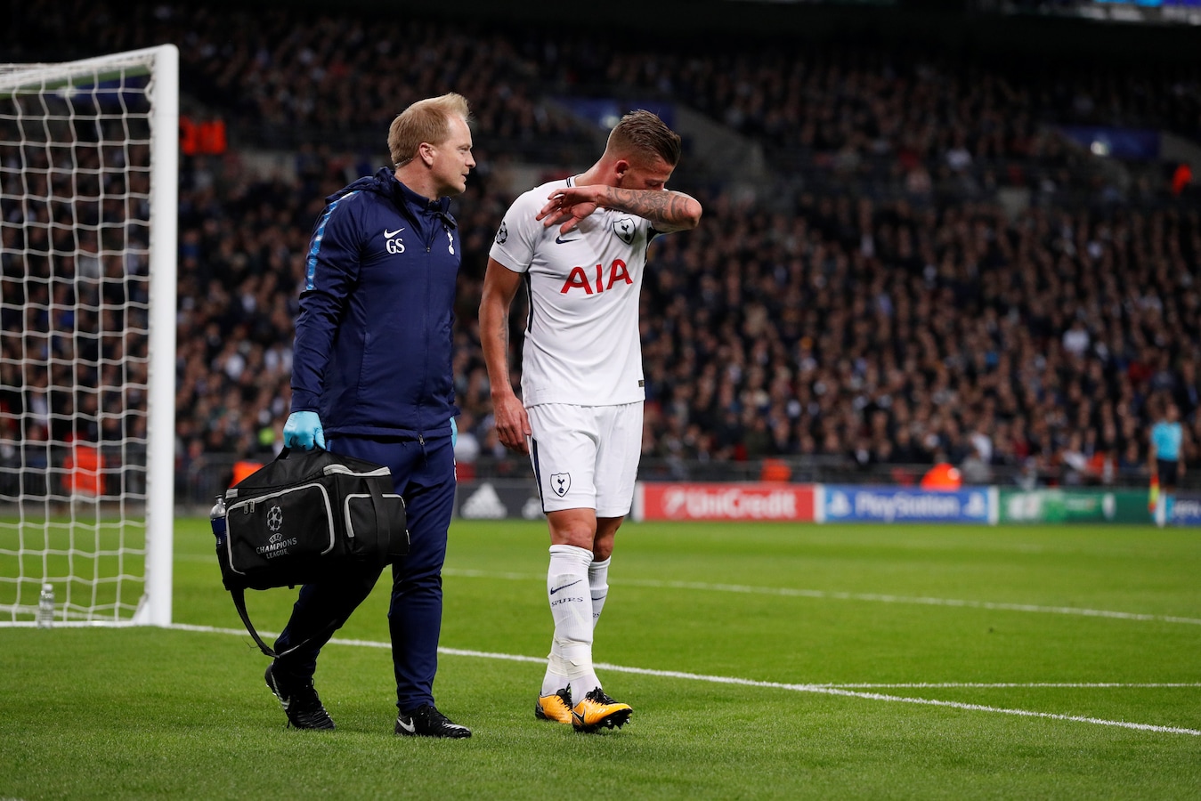 Tottenham Hotspur moet Alderweireld langer missen | Foto | AD.nl