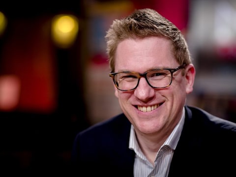 Jaïr Ferwerda presenteert boek 'Het Binnenhof van Jaïr' in Veenerick in ...