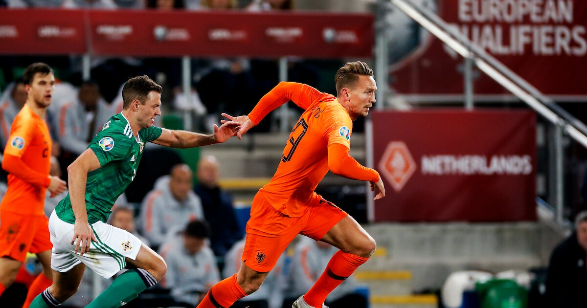 PSV-spits Luuk de Jong (32) stopt bij Oranje, Ronald Koeman verrast ...