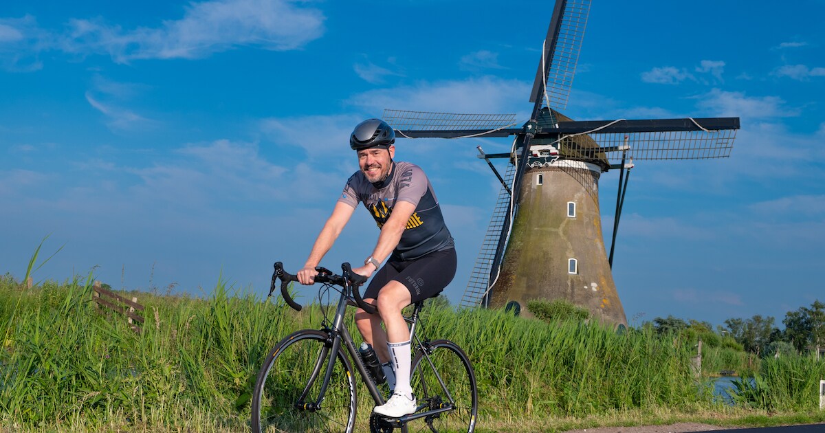 Sanne van Zanten (50) rijdt op eigen gelegenheid de Tour de France ...