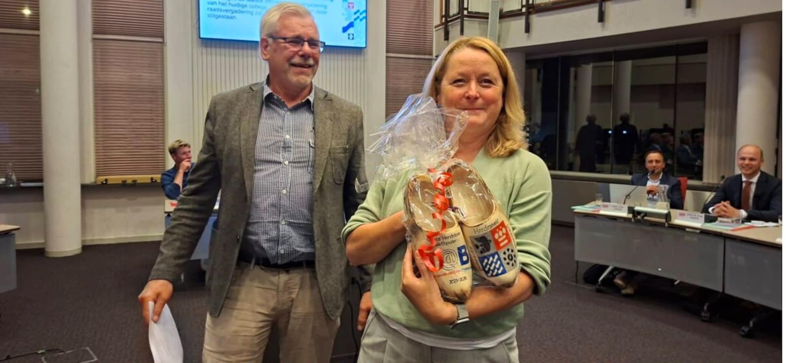 Vertrekkend wethouder Christa Hendriksen geprezen door eigen T@B ...