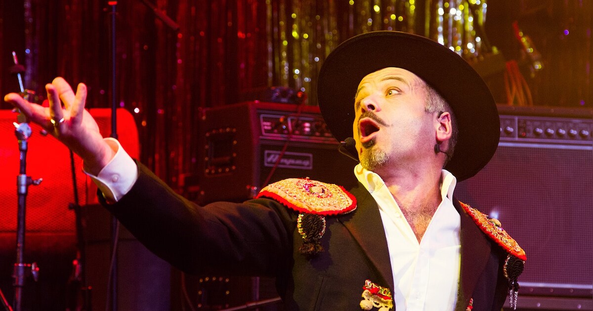 Groots eerbetoon aan geliefd zanger en dirigent Bas Kuijlenburg die ...