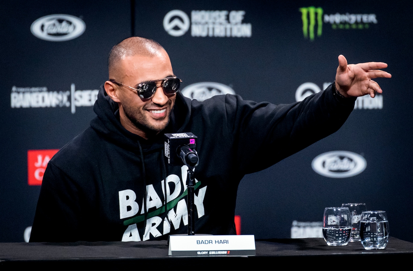 Badr Hari voor het eerst in de ring sinds Rico-Badr | Foto | AD.nl
