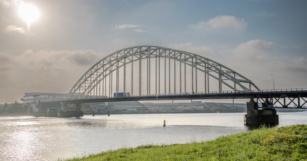 Weekendafsluitingen tijdens renovatie Brug over de Noord in ...