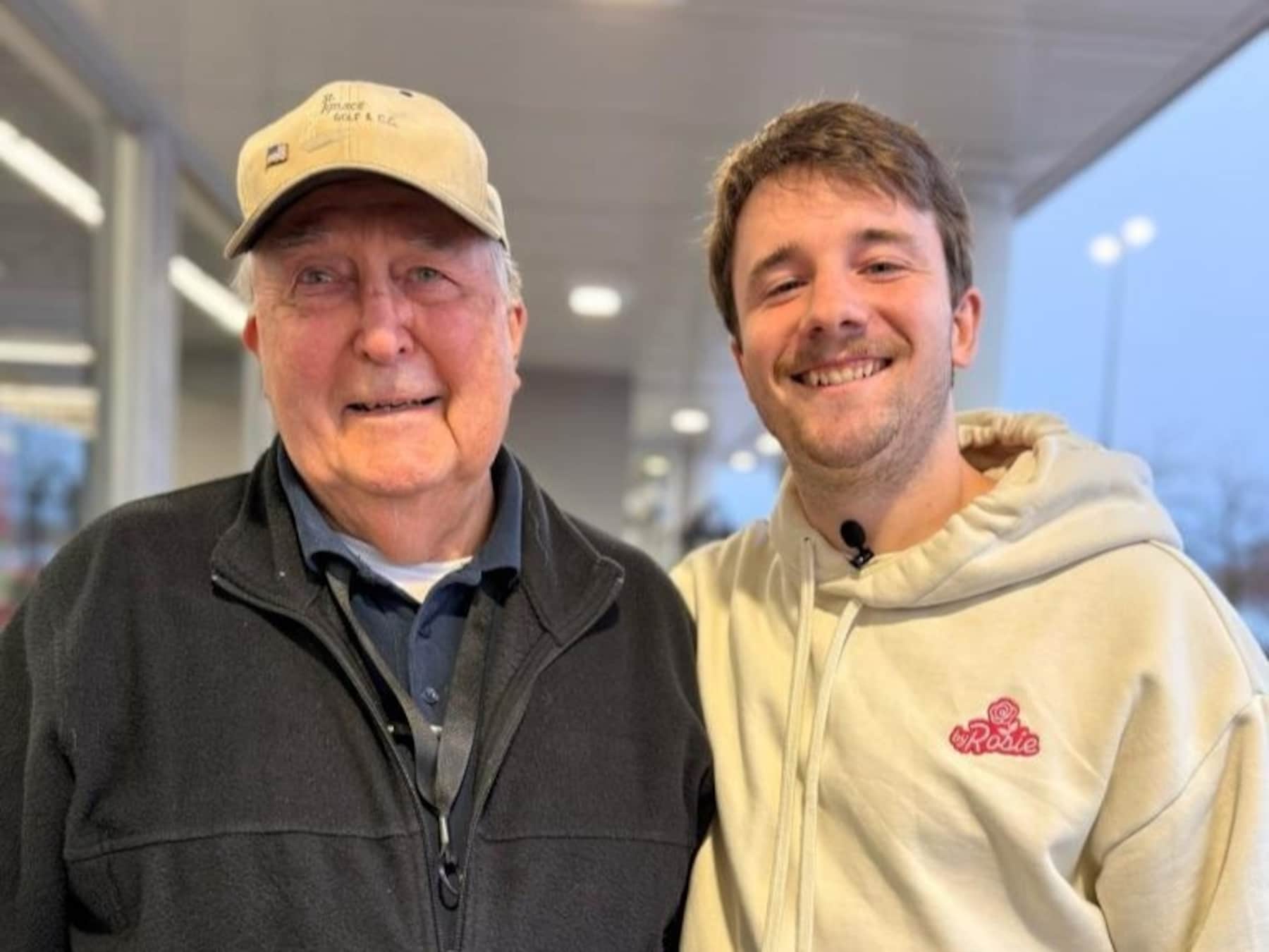 Hitlers ‘verschrikkelijk slecht geschreven’ Mein Kampf honderd jaar ...