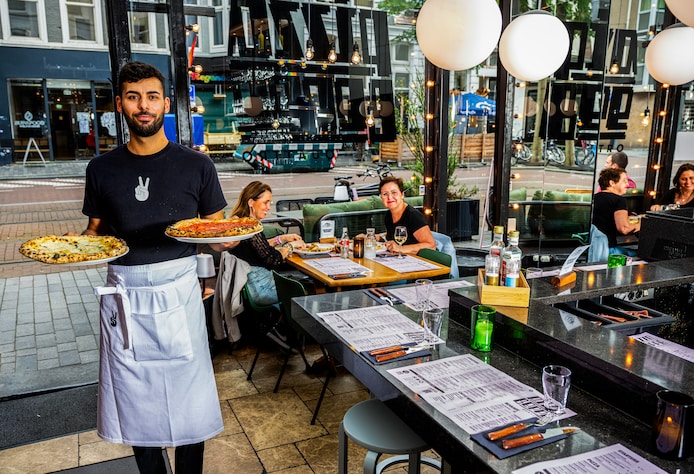 Beppe staat bekend om zijn Napolitaanse pizza’s en is nu ook in ...