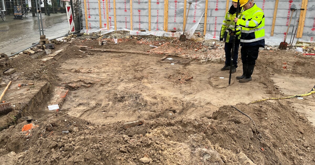 Vroege muurresten en grondsporen gevonden bij sloop van pand in ...