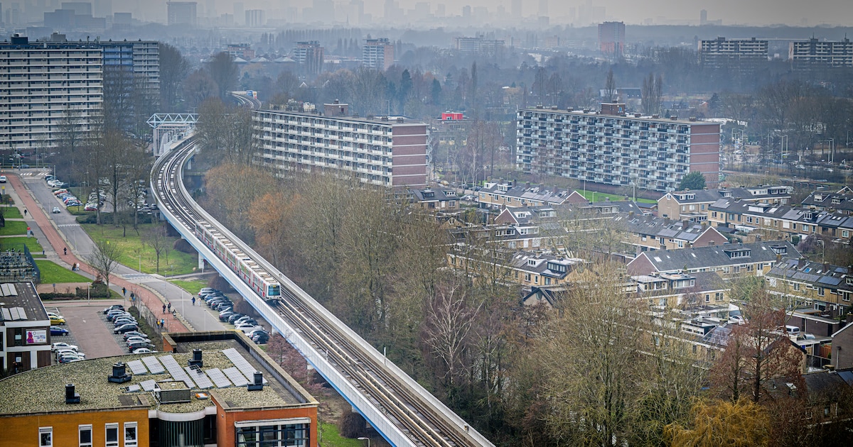 Metro elke 5 minuten, behálve naar Capelle en Spijkenisse: ‘Doortrekken ...