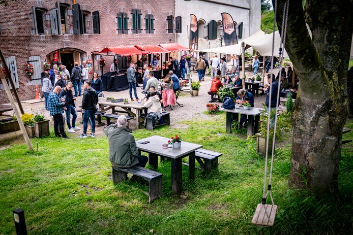 Is het einde verhaal voor Marelle en brasserie De Kletsmajoor? ‘Ik lig ...
