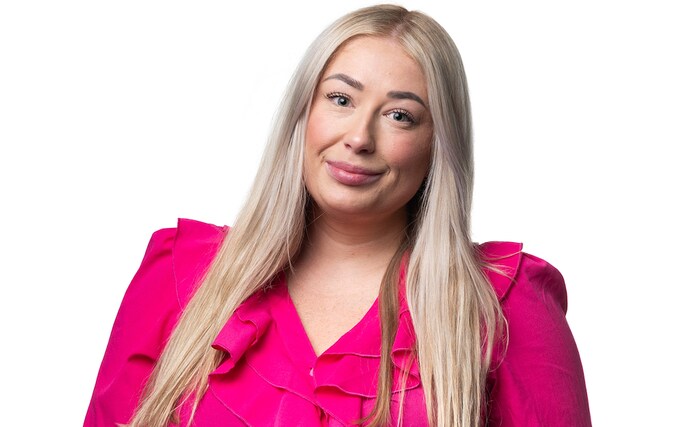 Samen tv-kijken blijkt een ware uitdaging: zo lossen deze verslaggevers ...