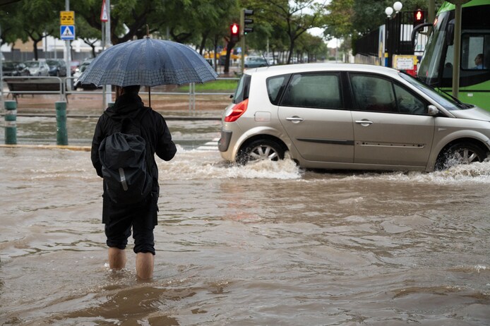 Opnieuw noodweer op komst in Zuid-Europa, veel regenval in Valencia ...