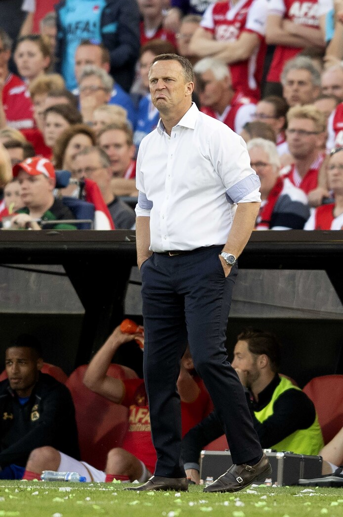 Van den Brom na verloren bekerfinale: We moeten ons juist nu tonen ...