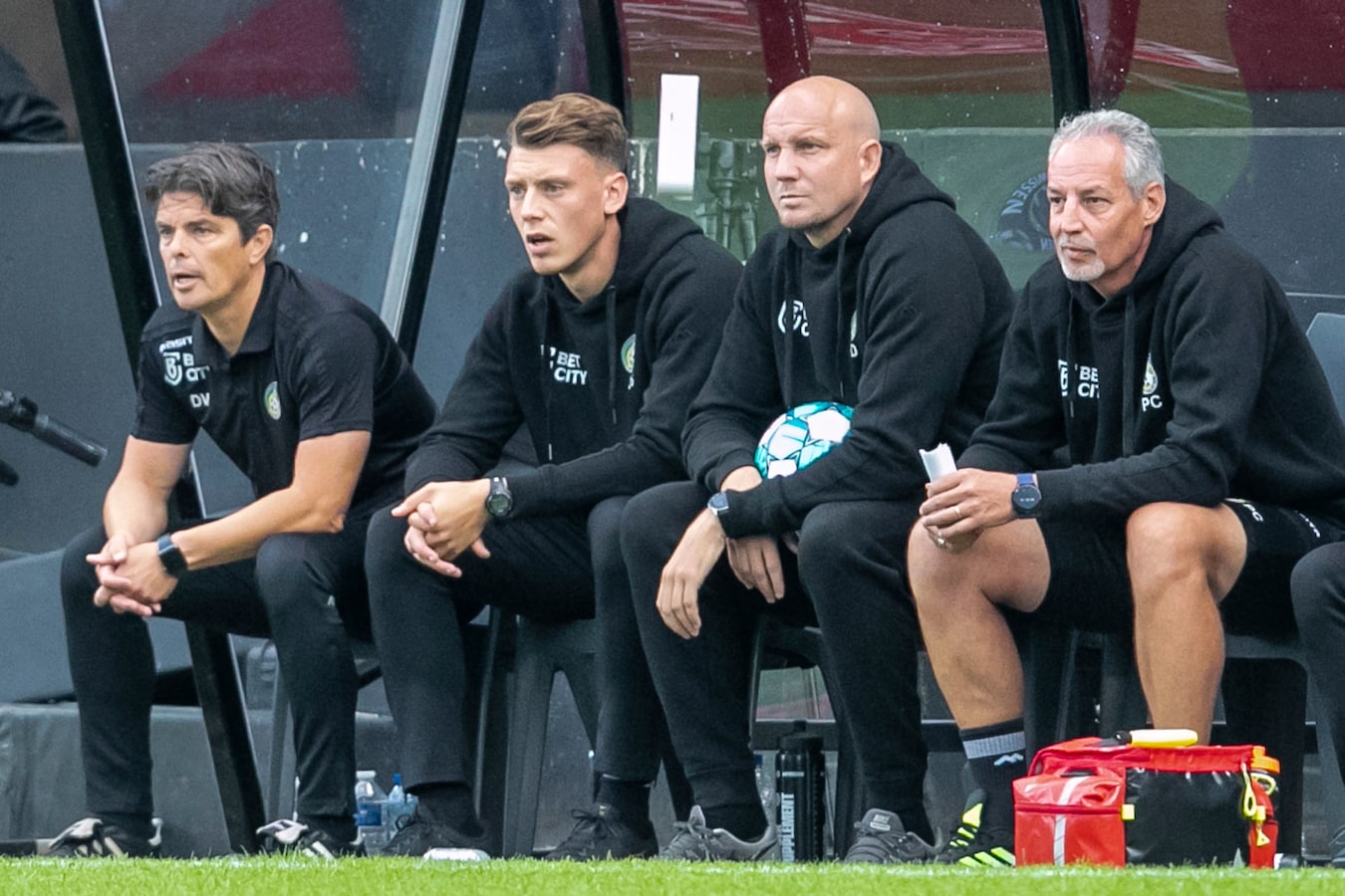 Plots was Cuijkenaar Schepens op zijn 29ste interim-trainer van Fortuna ...
