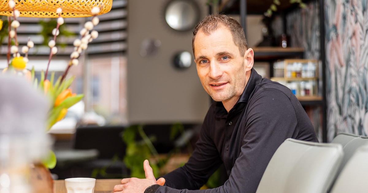Voormalig triatleet Bas combineert eigen bedrijf met werk op kazerne ...