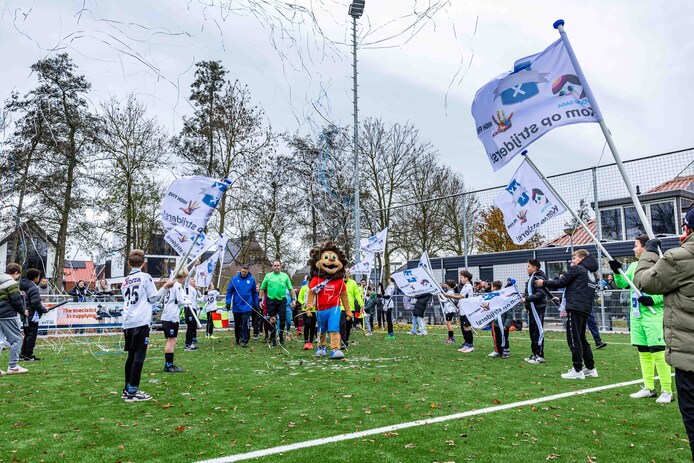 Feest bij Wieldrecht om opening nieuwe velden, niet om prestaties hoofdmacht: ‘Was een ...