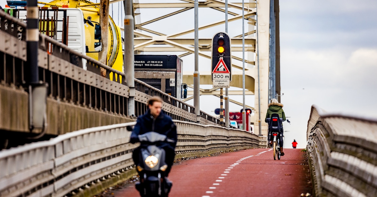 Middelbare scholen zoeken naar oplossingen tijdens sluiting brug N3 ...