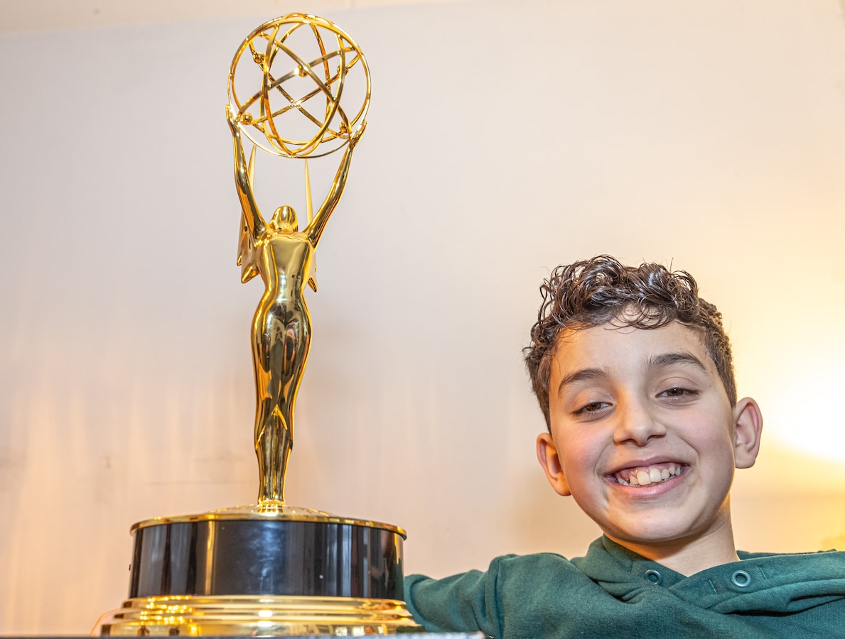 Hoe Kadir (9) uit Zwolle een hoofdrol speelt bij winnen Emmy: ‘Wat is ...