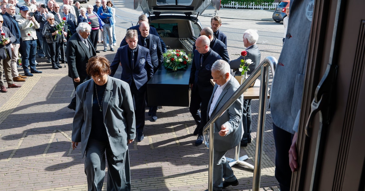 Sparta neemt afscheid van clubicoon Charles van der Steene: ‘Hij leefde ...