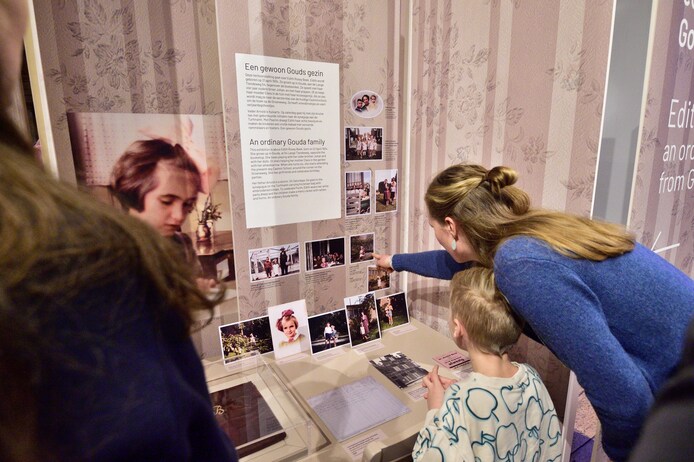 Tranen in museum door expositie over Joodse Edith Beek (9) uit Gouda ...