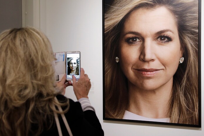 Fotograaf Erwin Olaf trots op zijn portretten Máxima en prinsessen ...