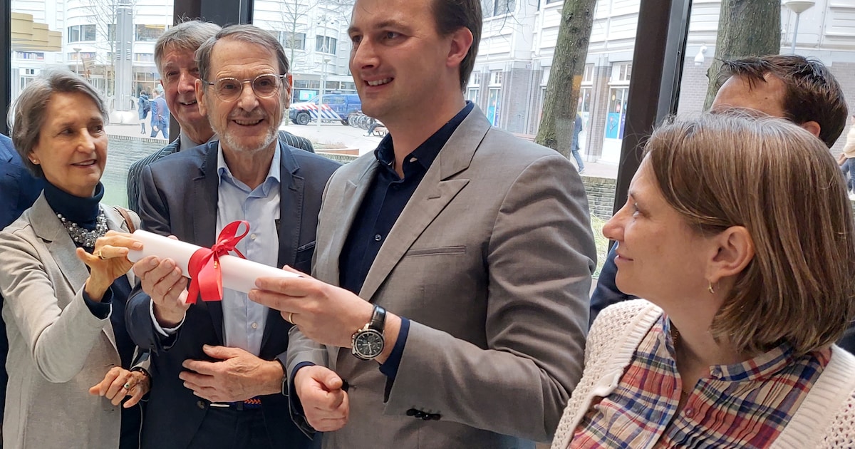 Petitie aangeboden in Tweede Kamer: ‘Veertig partijen als we ...