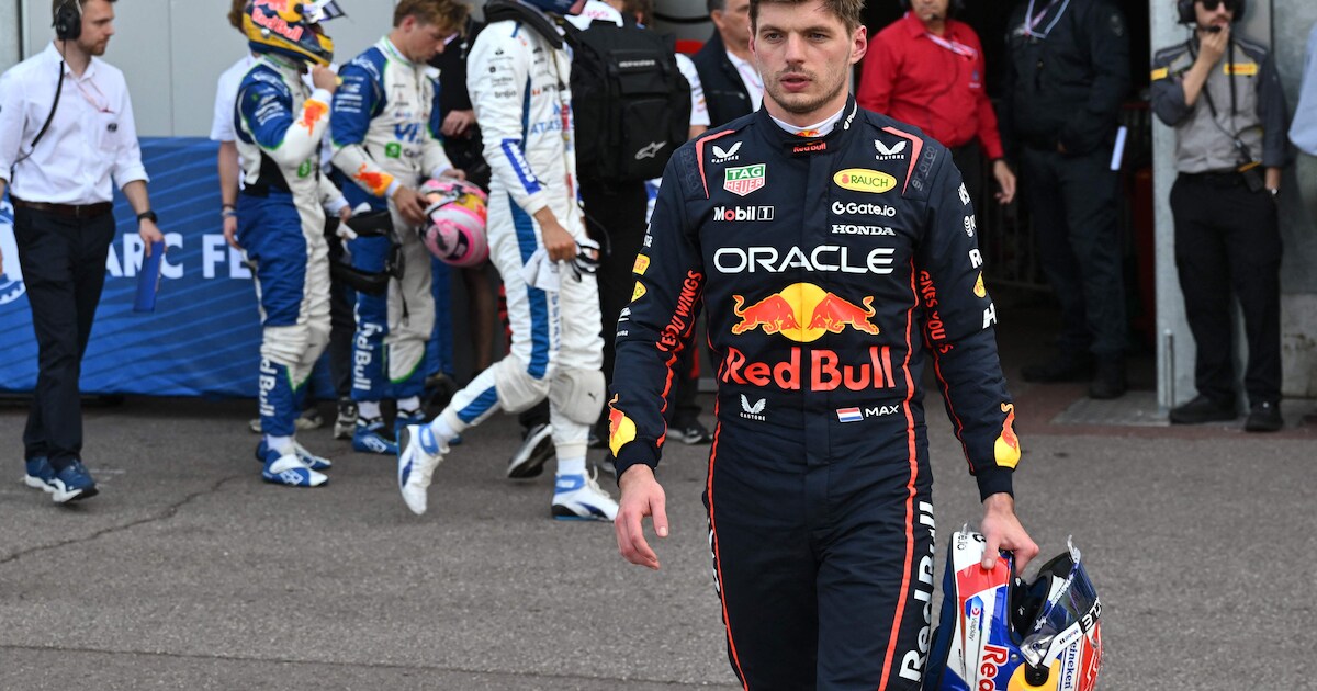 Max Verstappen start tóch als vierde in Monaco na straf Lewis Hamilton ...