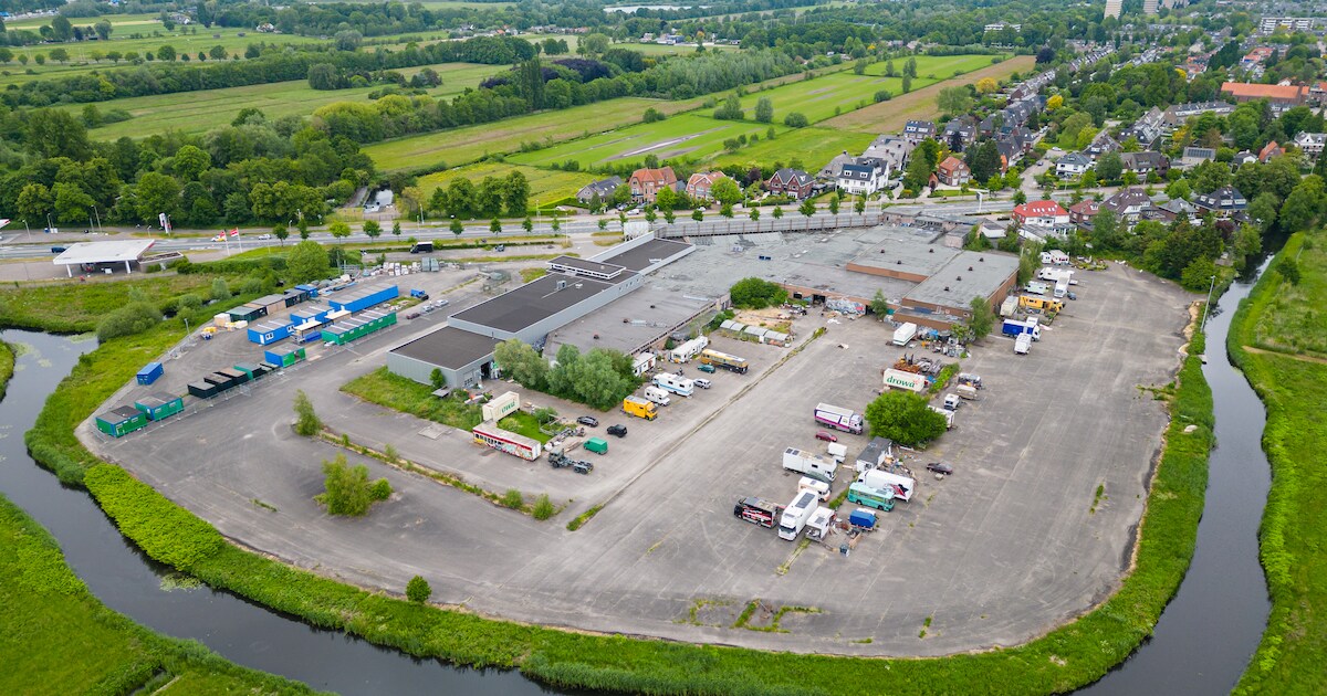 Krijgt De Bilt dan toch nog ommuurde miljonairswijk? Eigenaar broedt op ...