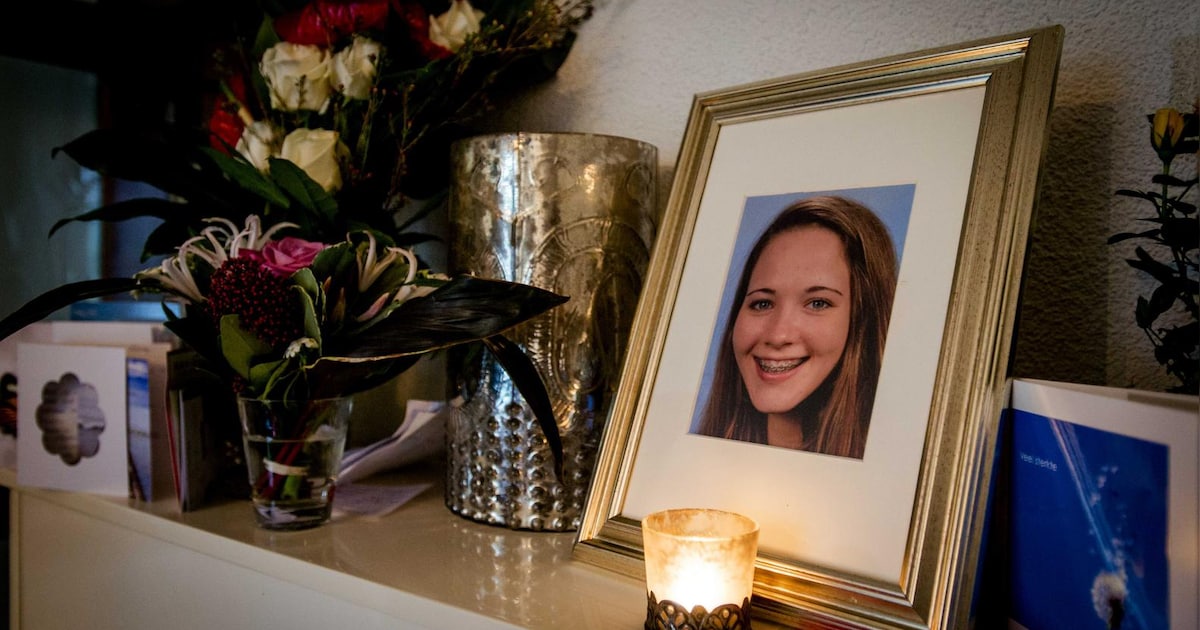 Ouders blijven twijfelen aan zelfmoord van dochter Dascha (16) en ...