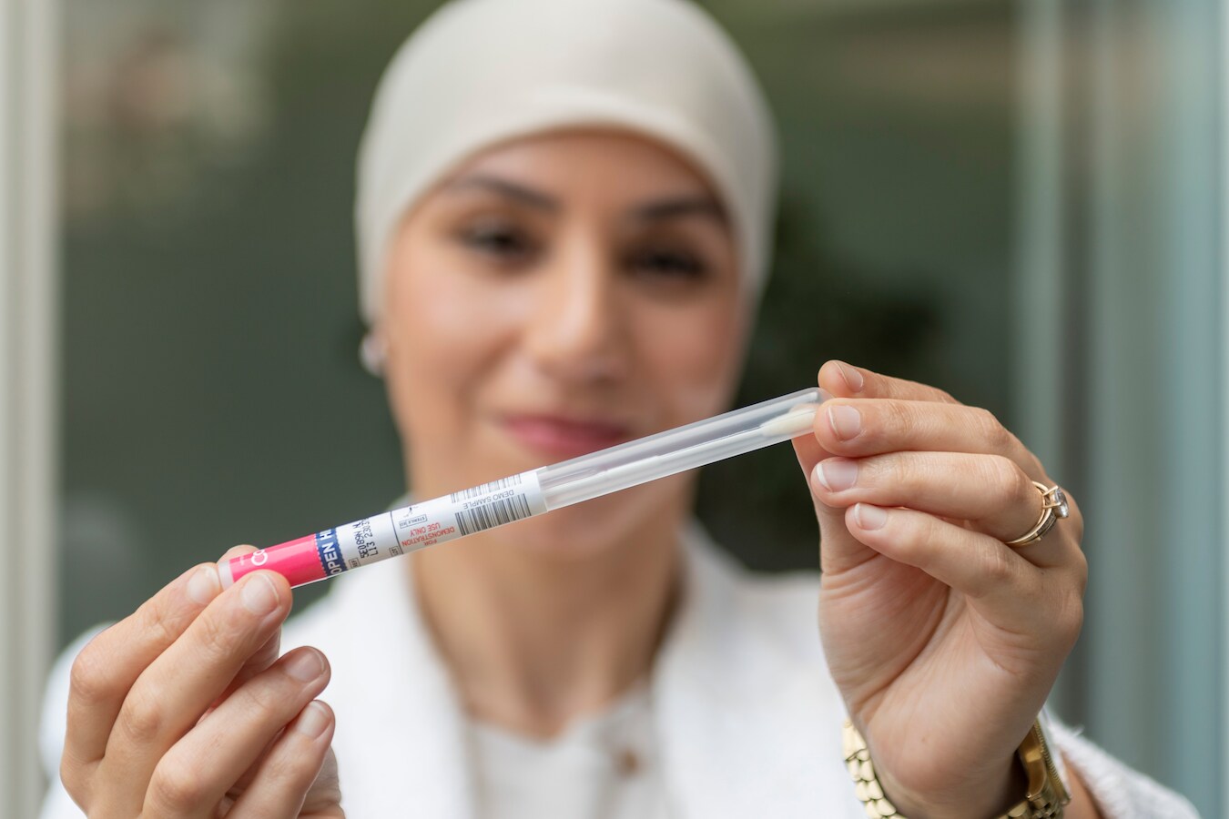 Emma Heesters laat vrouwen noodzaak zien van vroegtijdig onderzoek ...