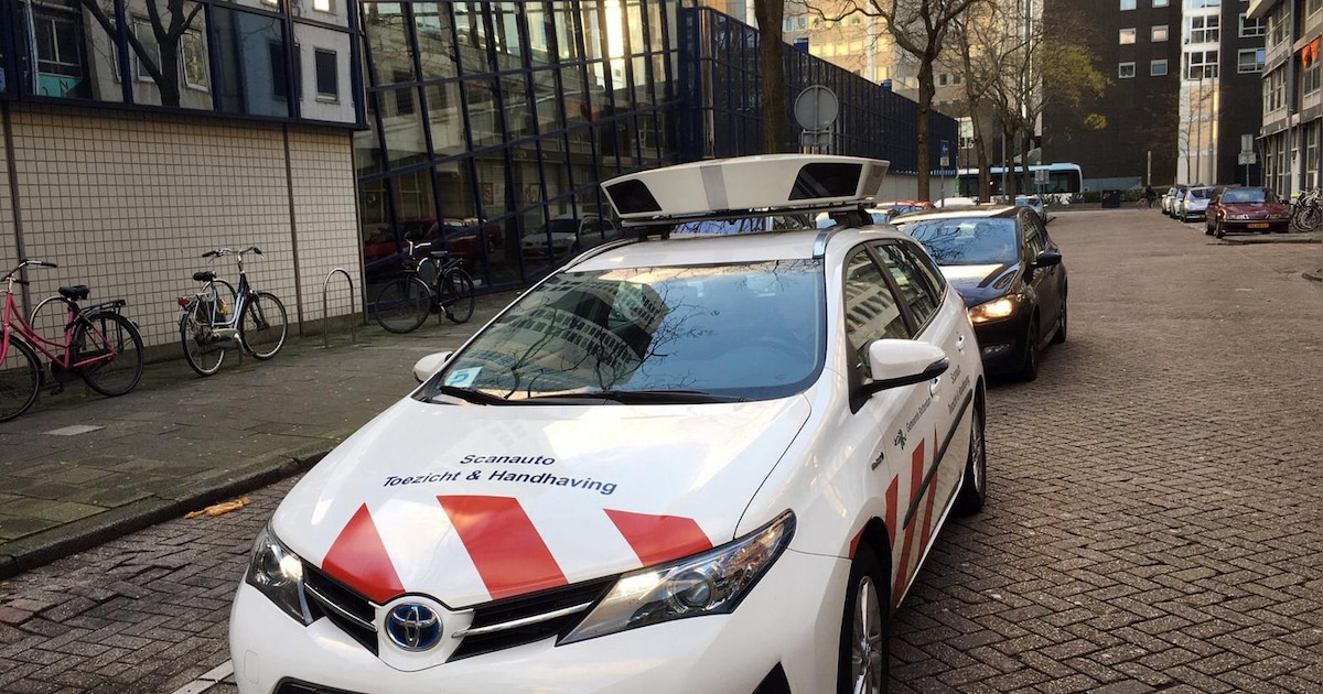 Rotterdamse proef met scanauto’s tegen parkeren op de stoep krijgt ...