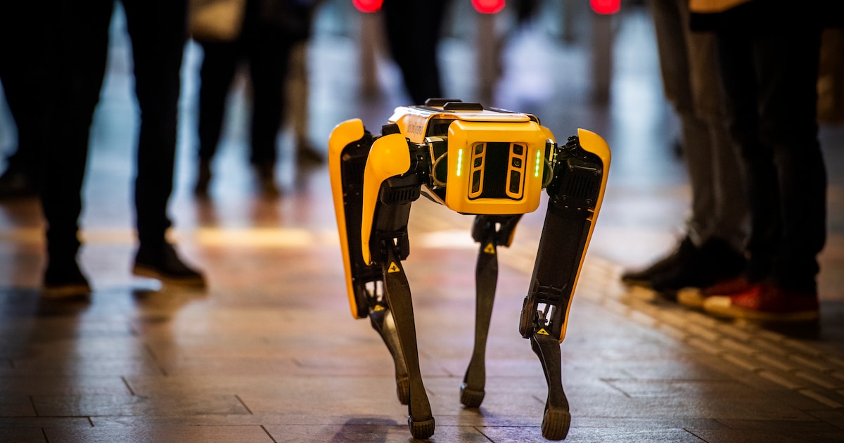 Delft trapt robotjaar af met opening Innovation Gallery: toont werken ...