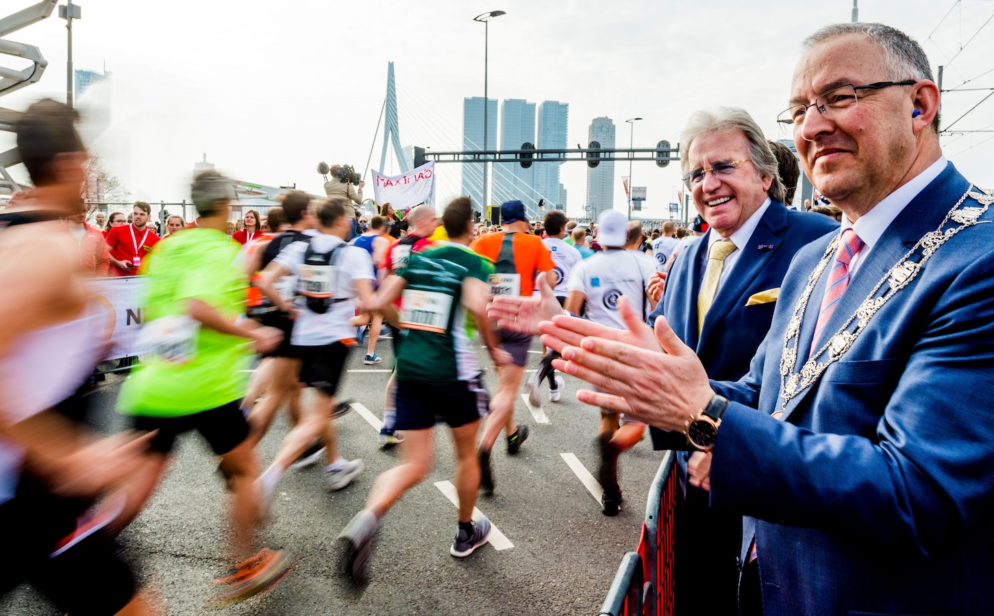 Zo veel hardlopers uit Wierden staan zondag aan start van marathon ...