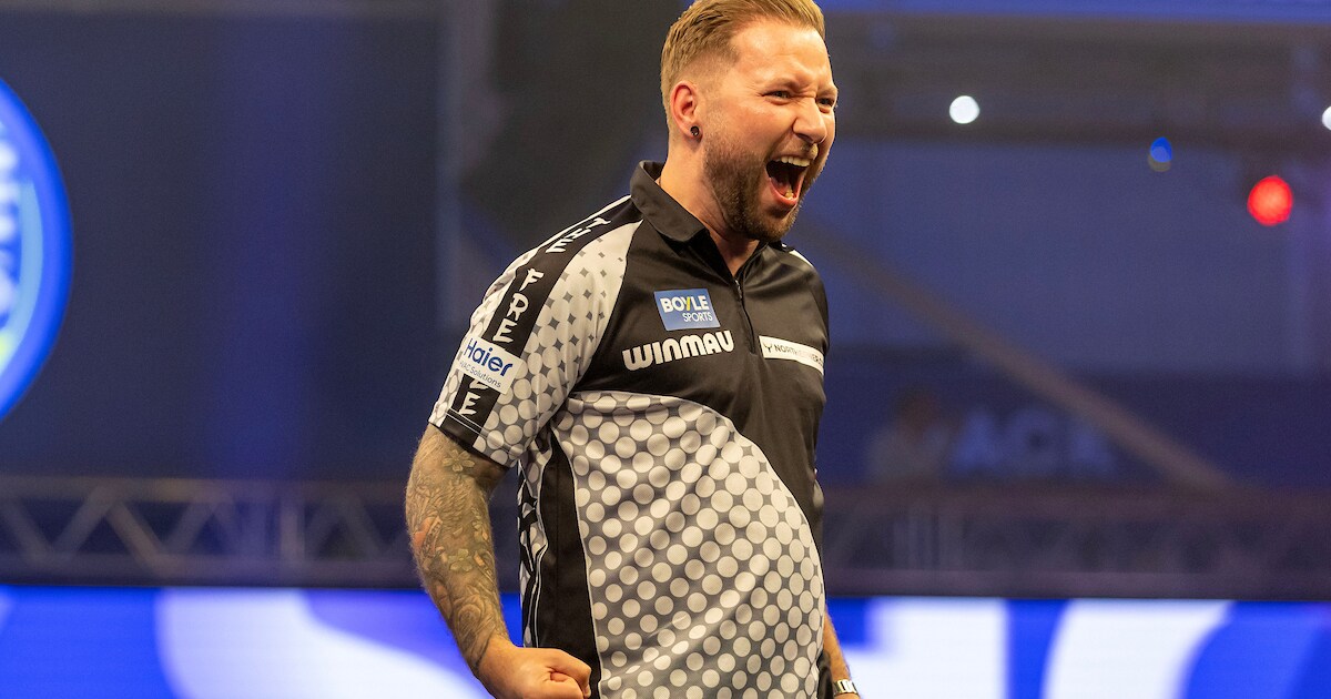 Danny Noppert rekent af met Barney-beul en bereikt halve finales, Dirk ...