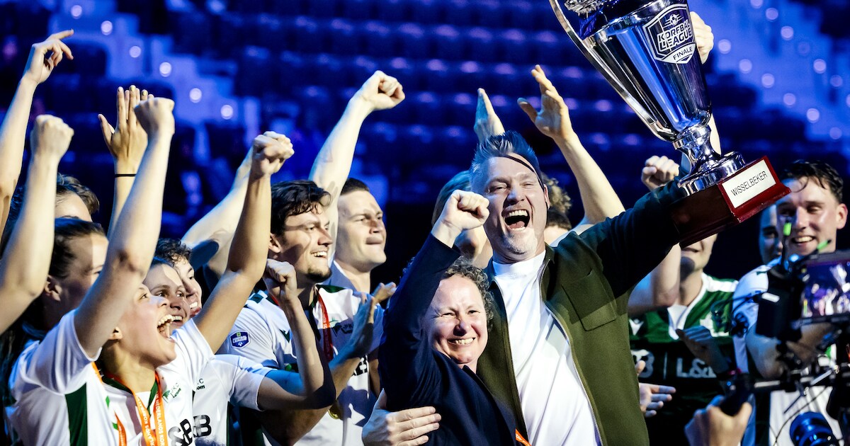 PKC toch wéér de allerbeste: ‘Deze titel is ongeëvenaard, we waren ...