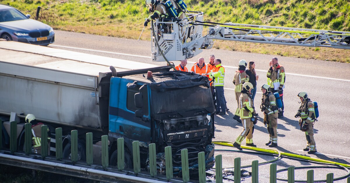 Wéér verkeerschaos op A12: spoedreparaties na vrachtwagenbrand duren ...