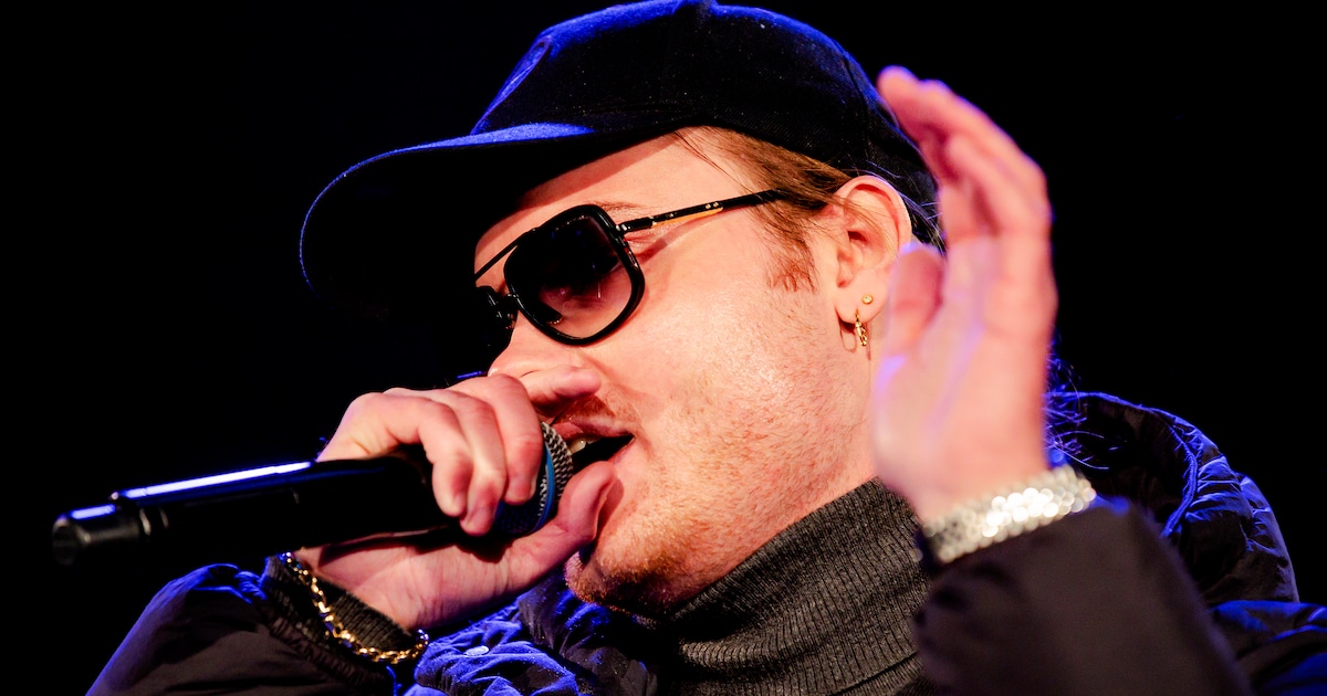 Rapper Donnie in eigen kookshow: ‘Iedereen kan koken, behalve Fransie ...