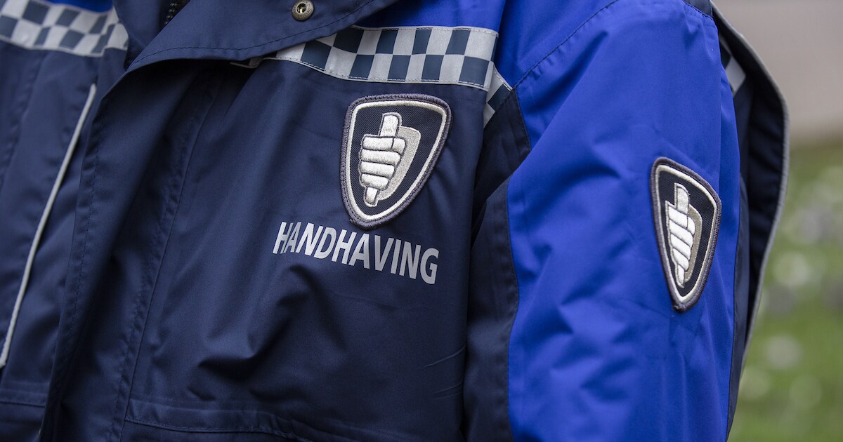 Bekeuring voor fout parkeren rouwauto | Rivierenland | AD.nl