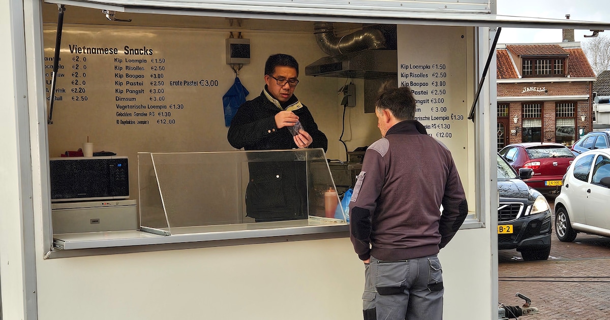 Loempiaverkoopster met stomheid geslagen na inbraak: ‘Alles was weg’ | Dordrecht | AD.nl