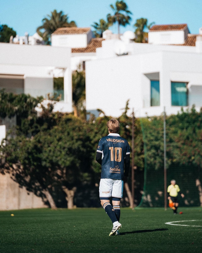 Xander Blomme vertrekt bij Go Ahead Eagles • Is Dean James van de ...