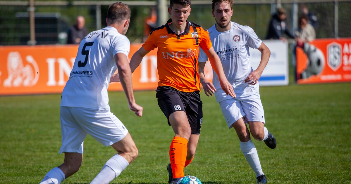 Rick Gort blijft ondanks interesse Hoek bij ‘de Boys’ | Regio | AD.nl