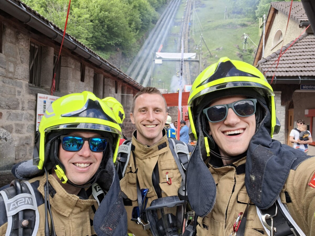 Drie Dongense brandweermannen beklimmen Zwitserse berg voor KiKa: ‘Niet ...