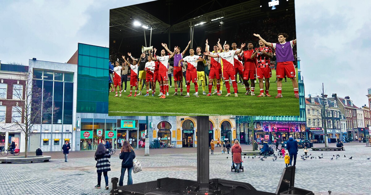 Sharon Dijksma steunt plan om Europese uitduels van FC Utrecht live op groot scherm in stad te ...