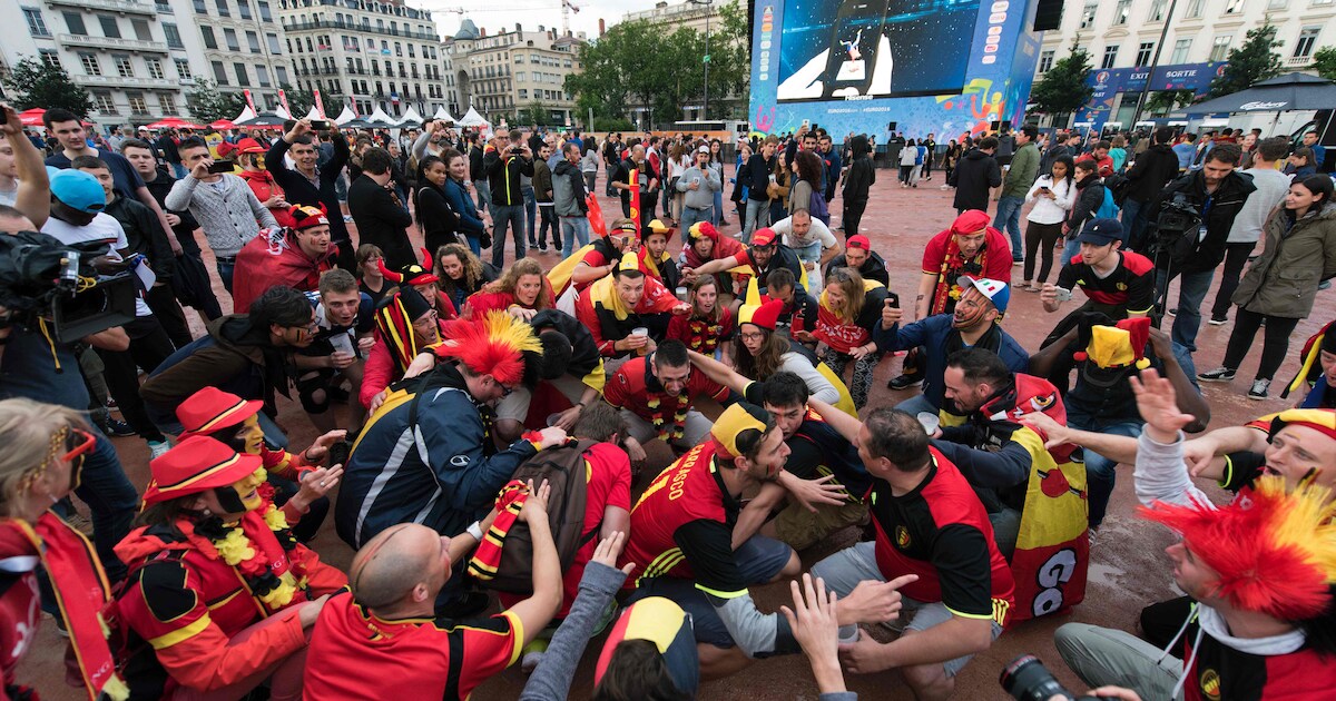 Belgische en Franse fan neergestoken in EK-fanzone | Darts | AD.nl