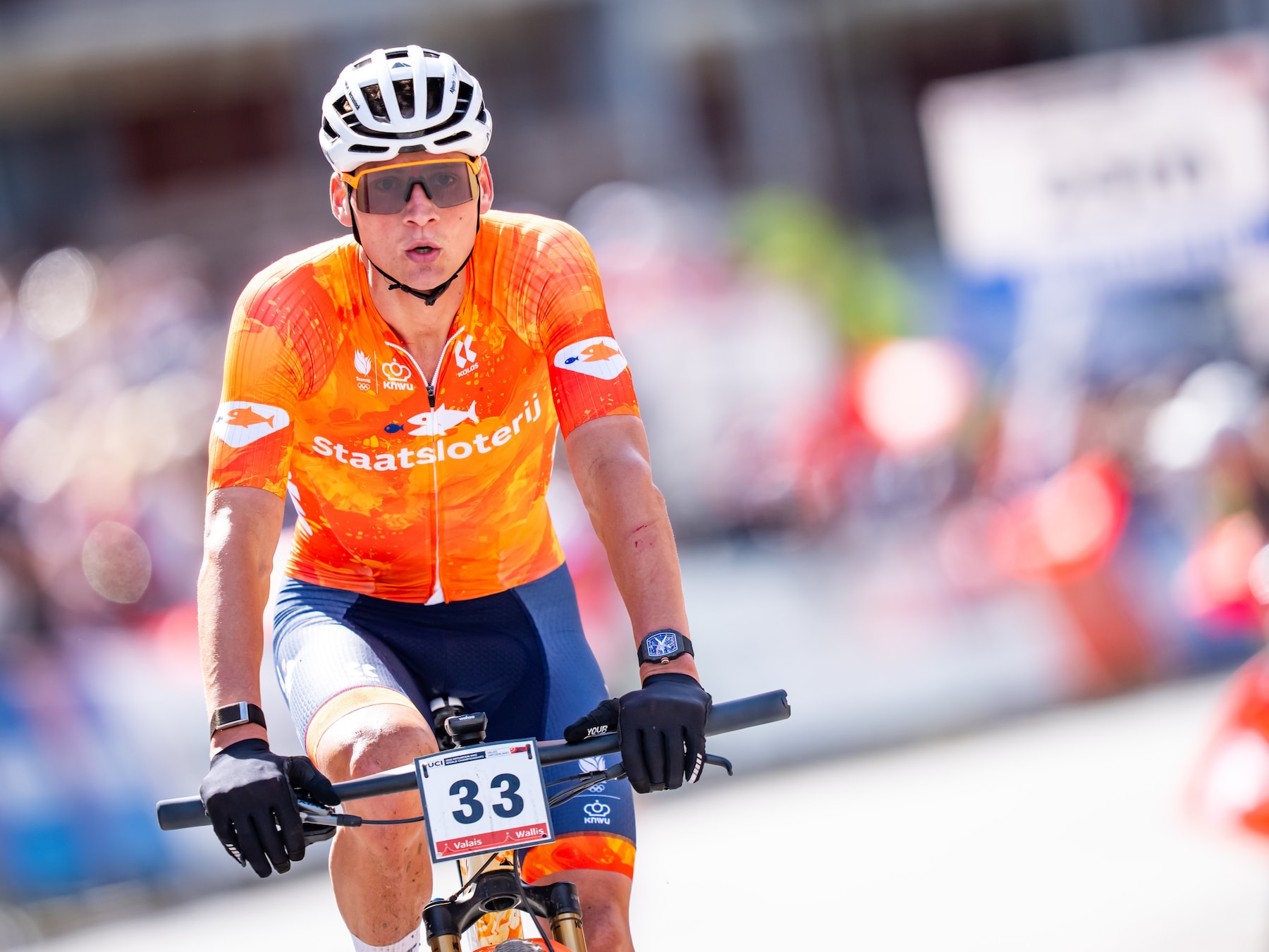 Multitalent Mathieu van der Poel neemt het op de golfbaan op tegen ...