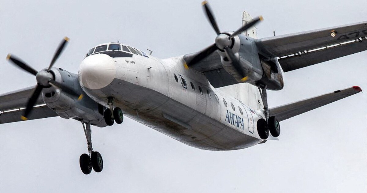 Russisch vliegtuig met ruim veertig passagiers aan boord neergestort ...