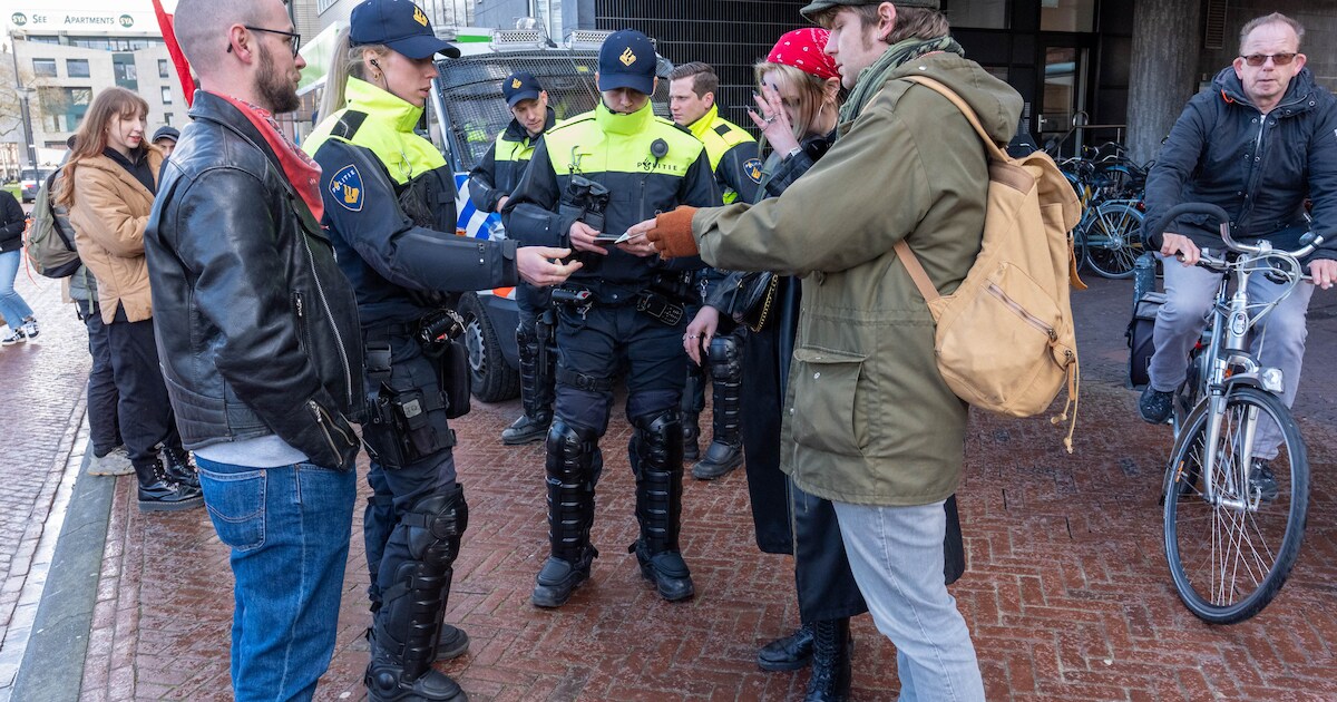Koranverbranding wordt kat- en muisspel tussen burgemeester en Pegida-voorman: hoe nu verder ...