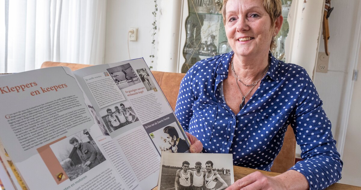 Ingrid vond het boek met daarin een foto van haar overleden vader ...