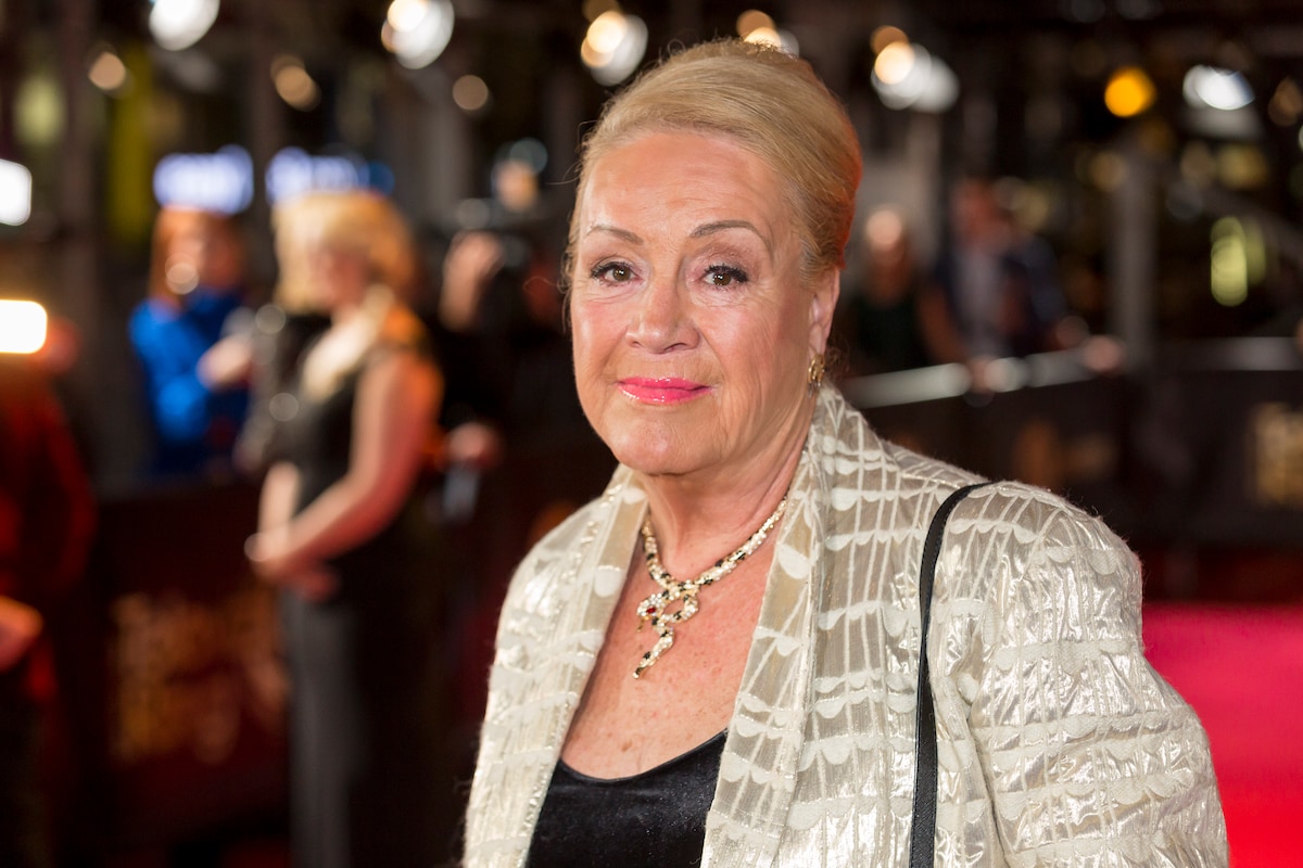 Oud-presentatrice Viola Holt op 76-jarige leeftijd overleden | Show | AD.nl