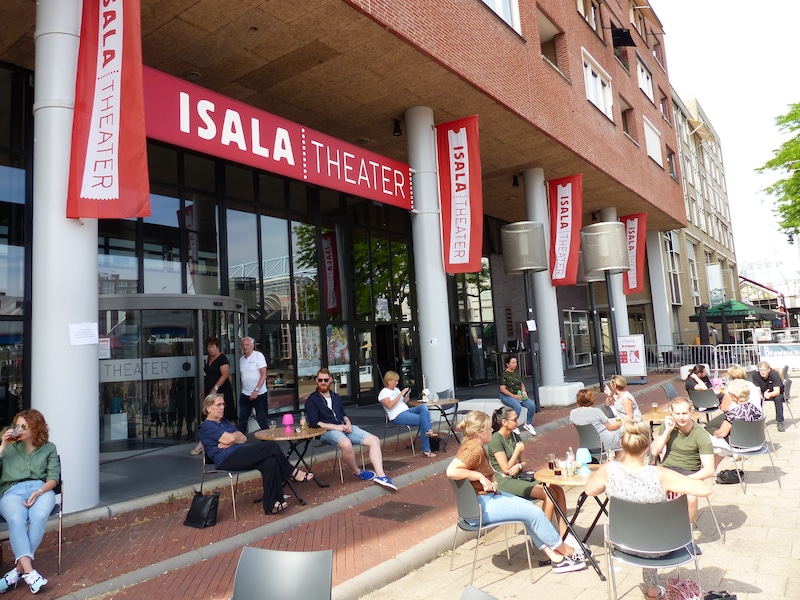 Film 'The Wife' voor Vrouwendag in Isala Theater Capelle | Regio | AD.nl