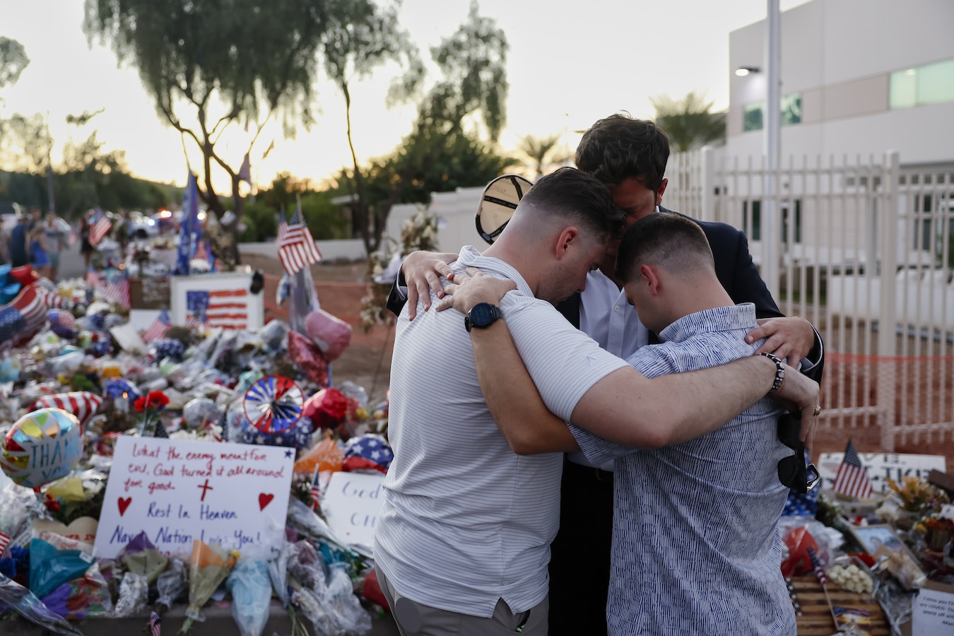 Tienduizenden Amerikanen bij afscheidsdienst Charlie Kirk: wat kunnen ...